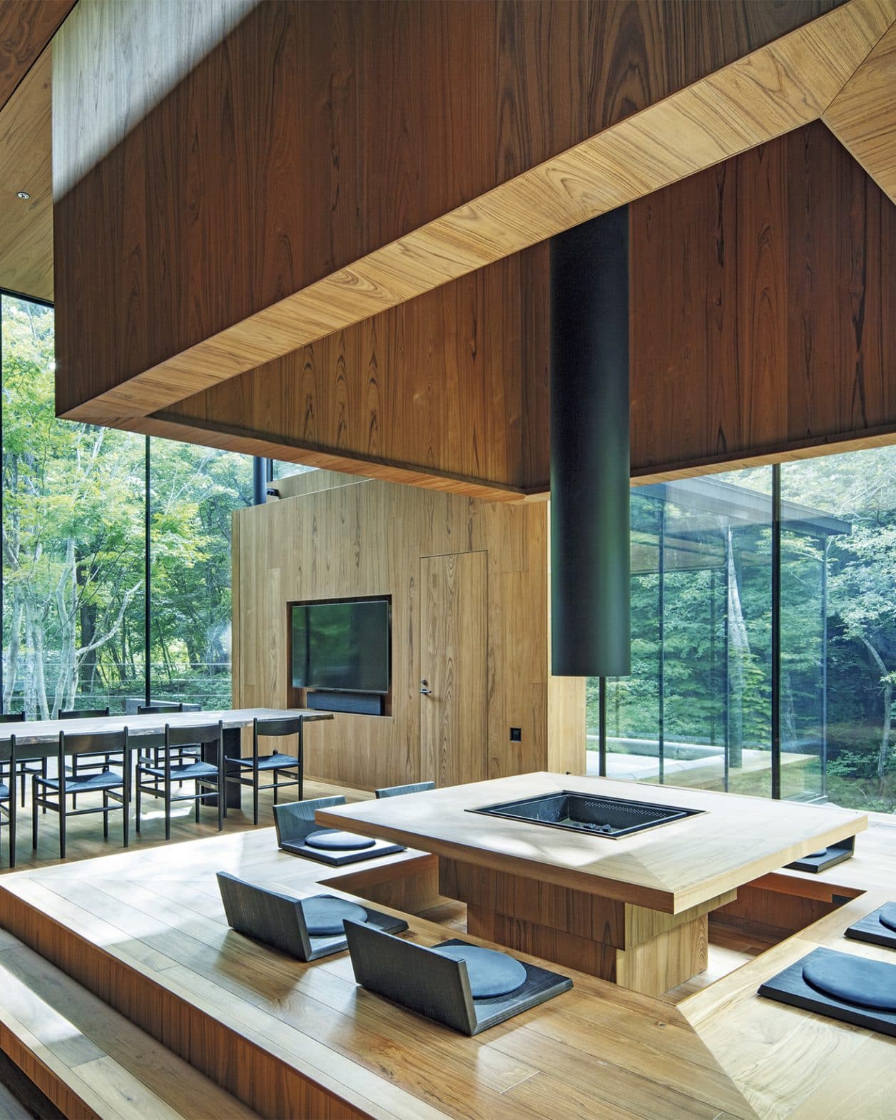 〈梅田スカイビル〉〈JR京都駅〉を設計した原広司が逝去。世界各地の「集落の教え」を結実した建築家。 | カーサ ブルータス Casa BRUTUS