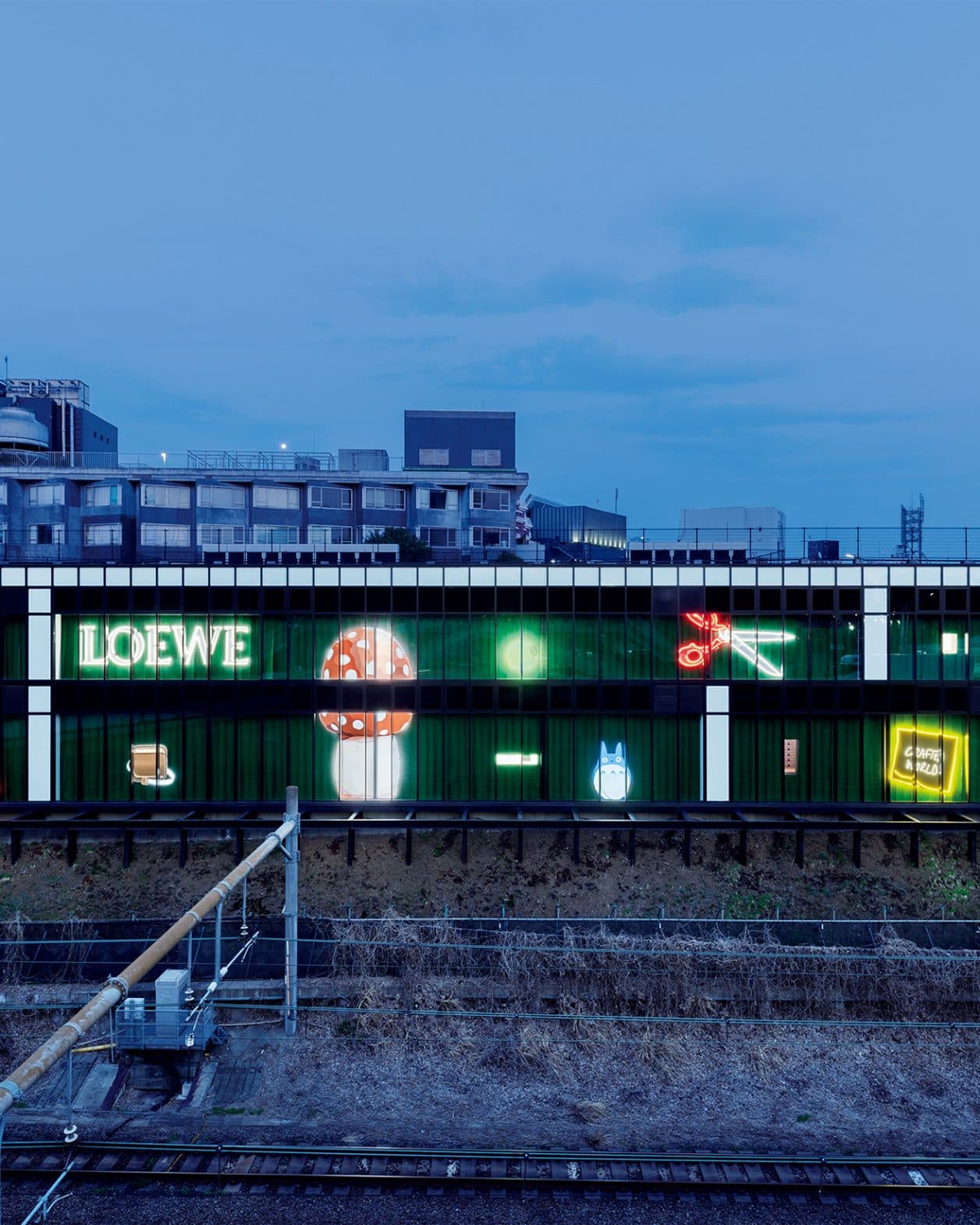 田根剛が手がけた食の複合空間〈GYRE.FOOD〉、その全貌をリポート！ | カーサ ブルータス Casa BRUTUS